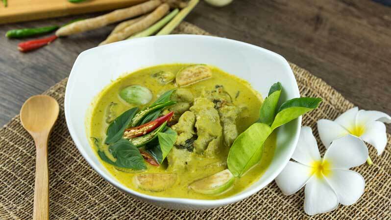 30 of the Best Thai Foods & Dishes You Absolutely Have to Try